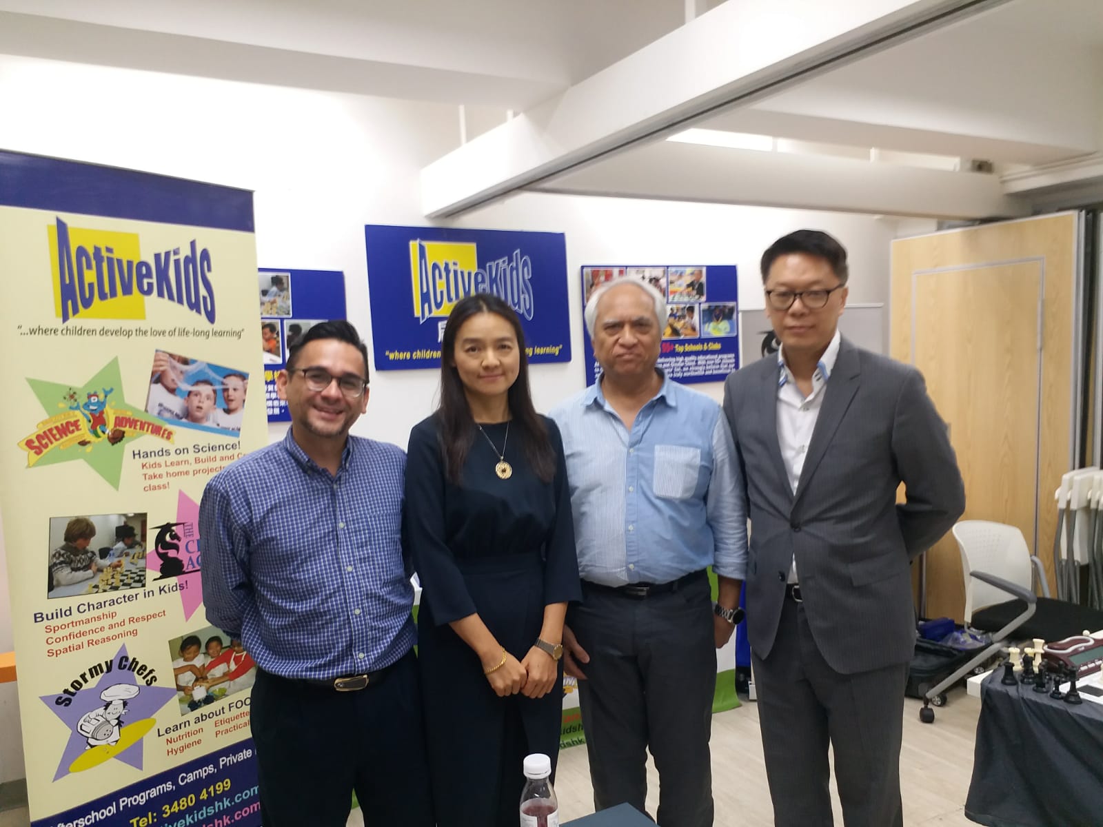 GM Zhu Chen promotes development Chess in Hong Kong